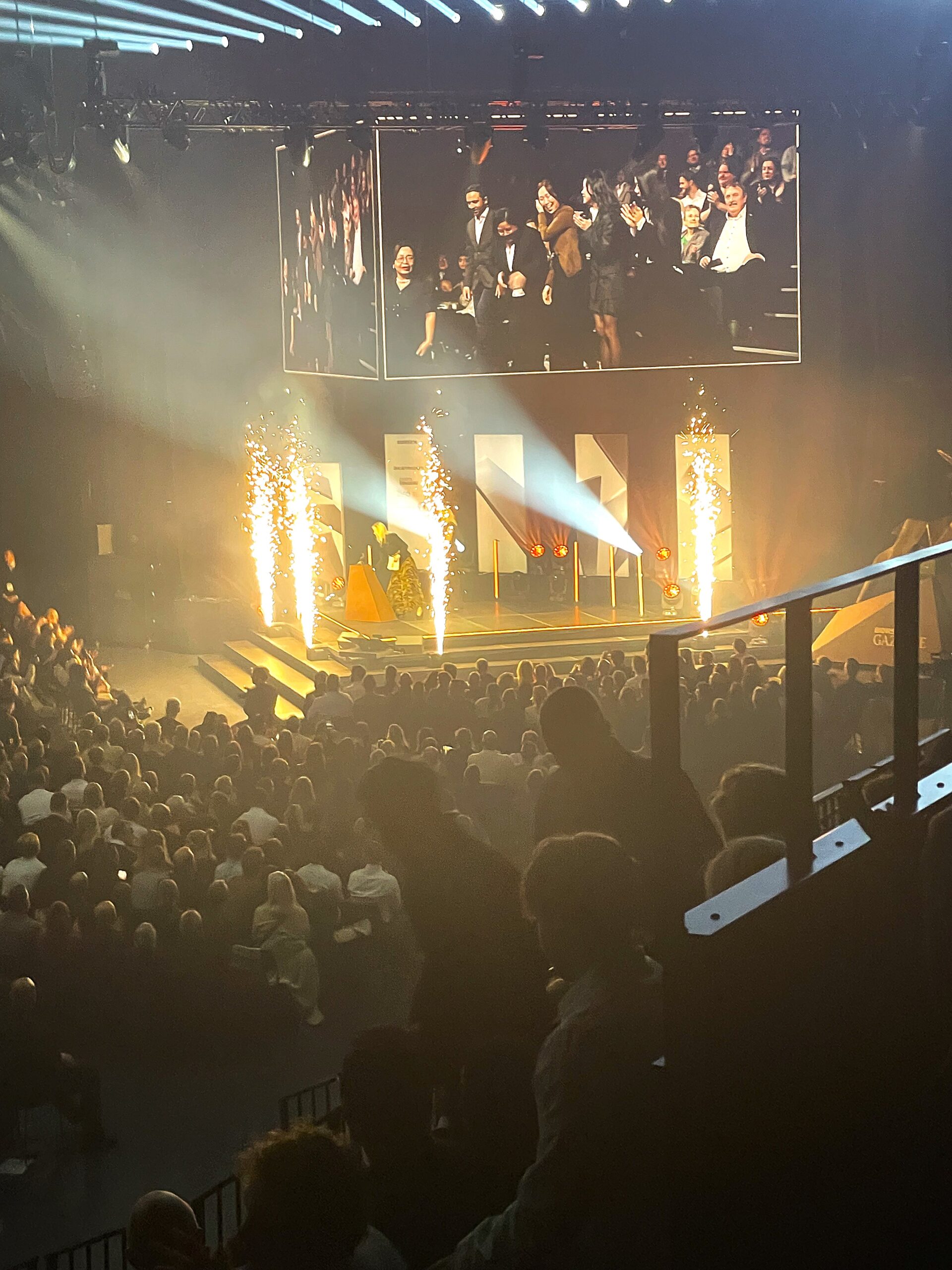 Wrinkle Formation and Risks in Composite Materials - Wind Power LAB